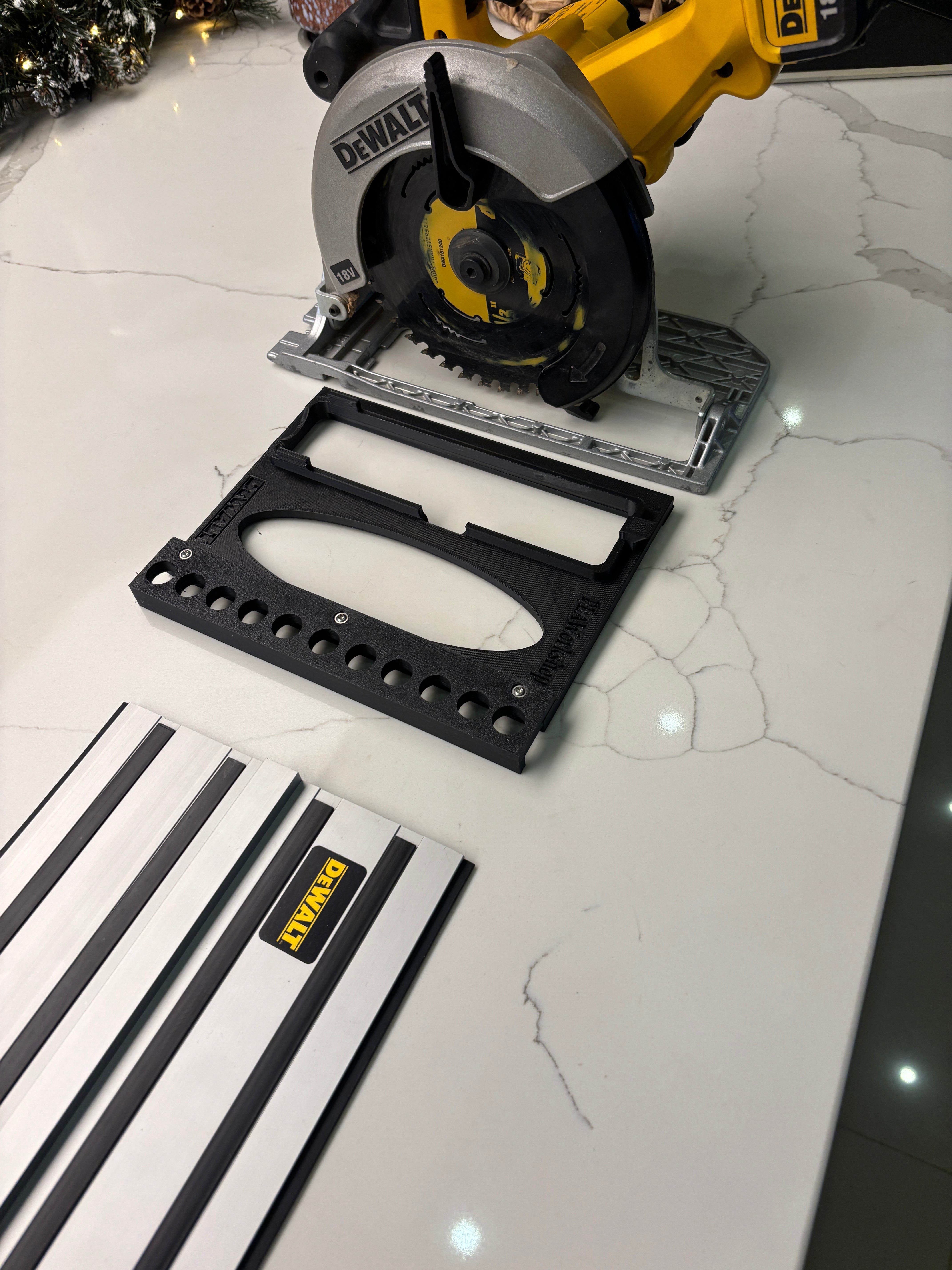 Dewalt DCS391 DCS595 Adaptor base Skid plate for Circular Saw to fit Dewalt Guide rail