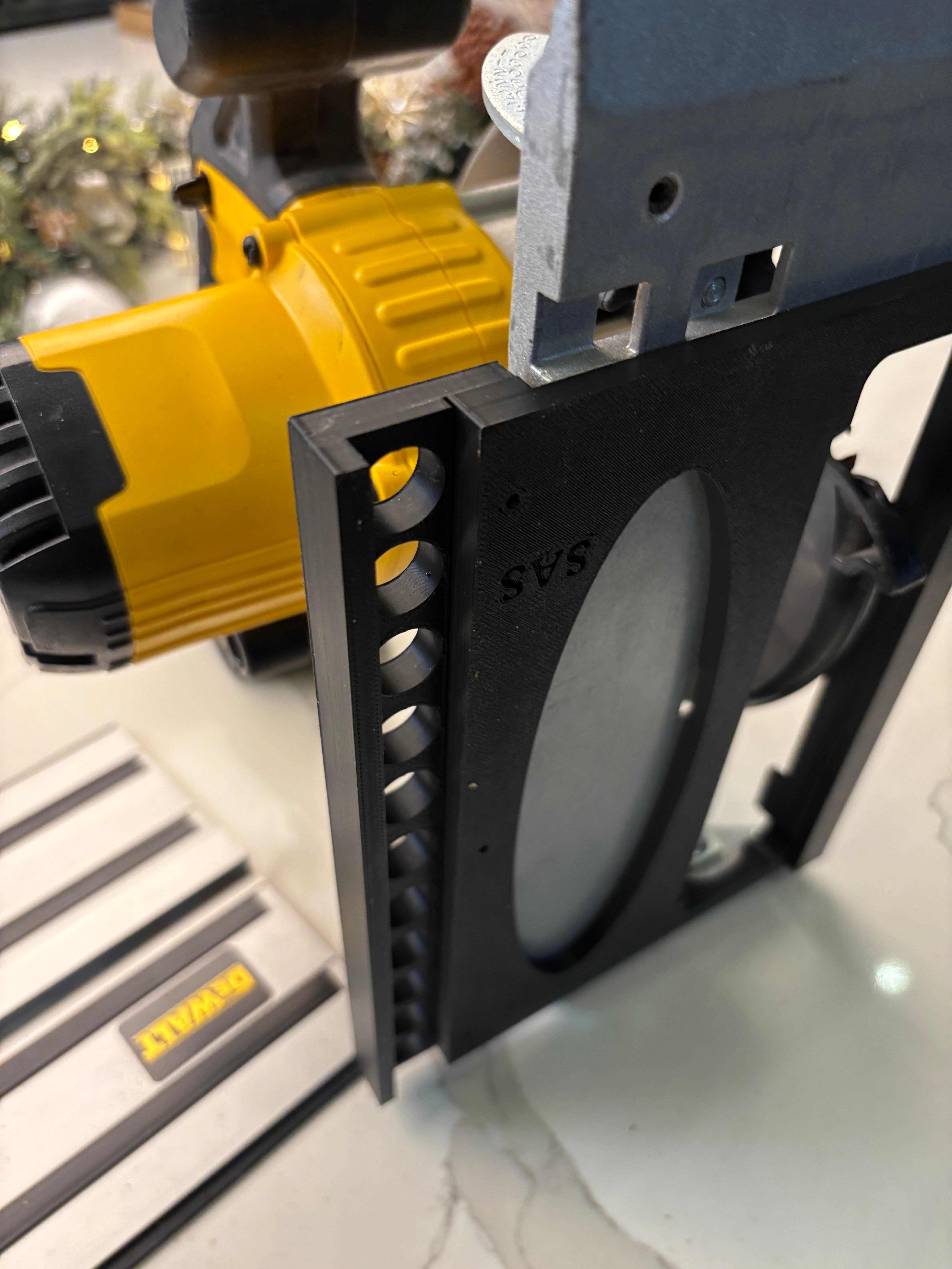 Dewalt dcs391 guide rail store